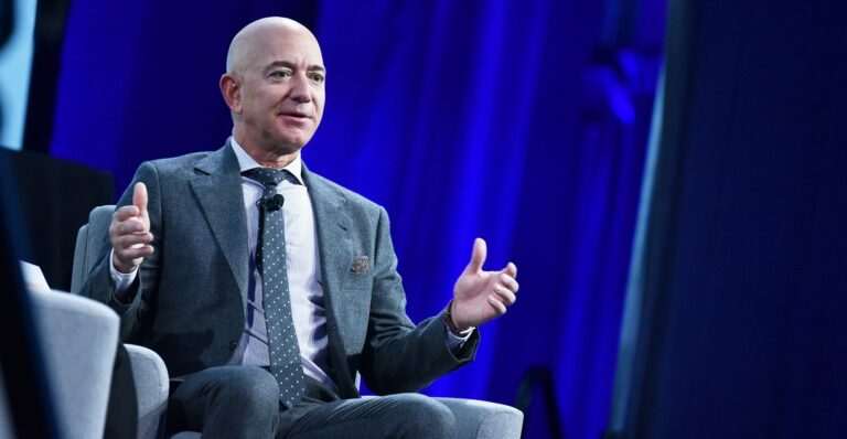Cuánto dinero gana Jeff Bezos por segundo - LAB-ES